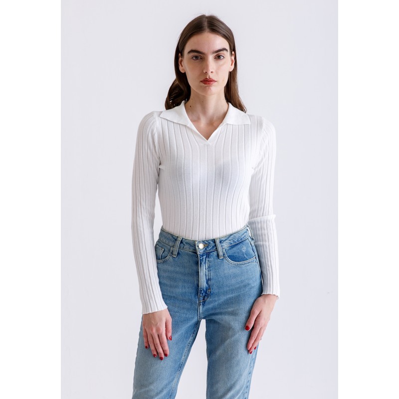 White Ribbed Collar Top